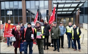 Striking for jobs and union recognition at Fujitsu - Socialist Party
