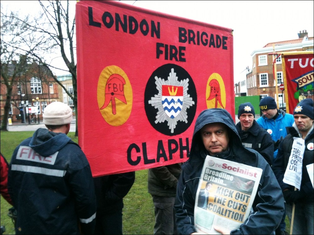 Clapham march to save fire station - Socialist Party
