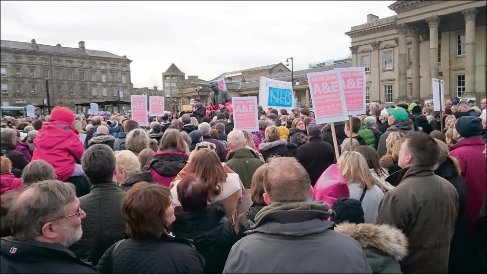 Angry campaigners protest against A&E closure - Socialist Party