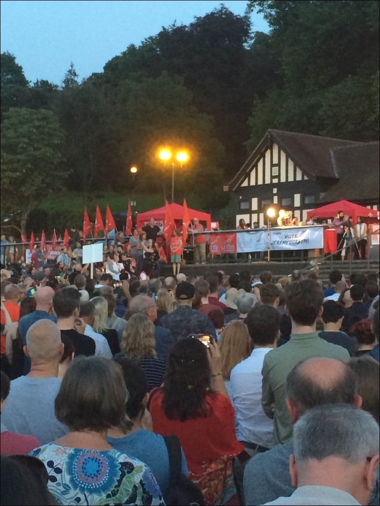 Cheering from thousands at open air Corbyn rally - Socialist Party