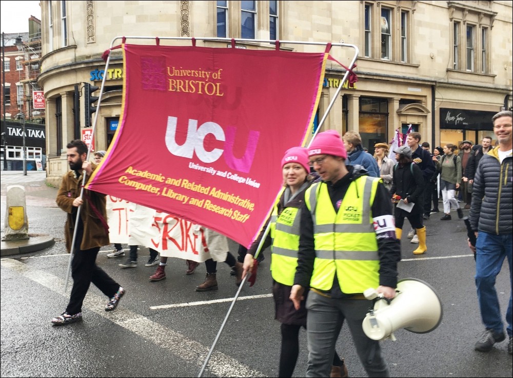 Uni strike takes fight to bosses - Socialist Party