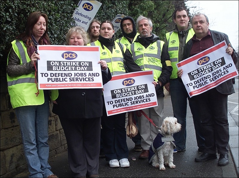 Civil Servants strike on budget day - Socialist Party