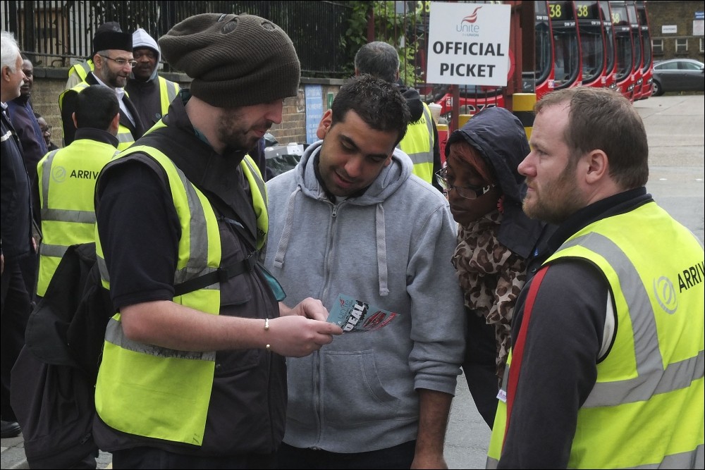 London bus workers show their strength - Socialist Party