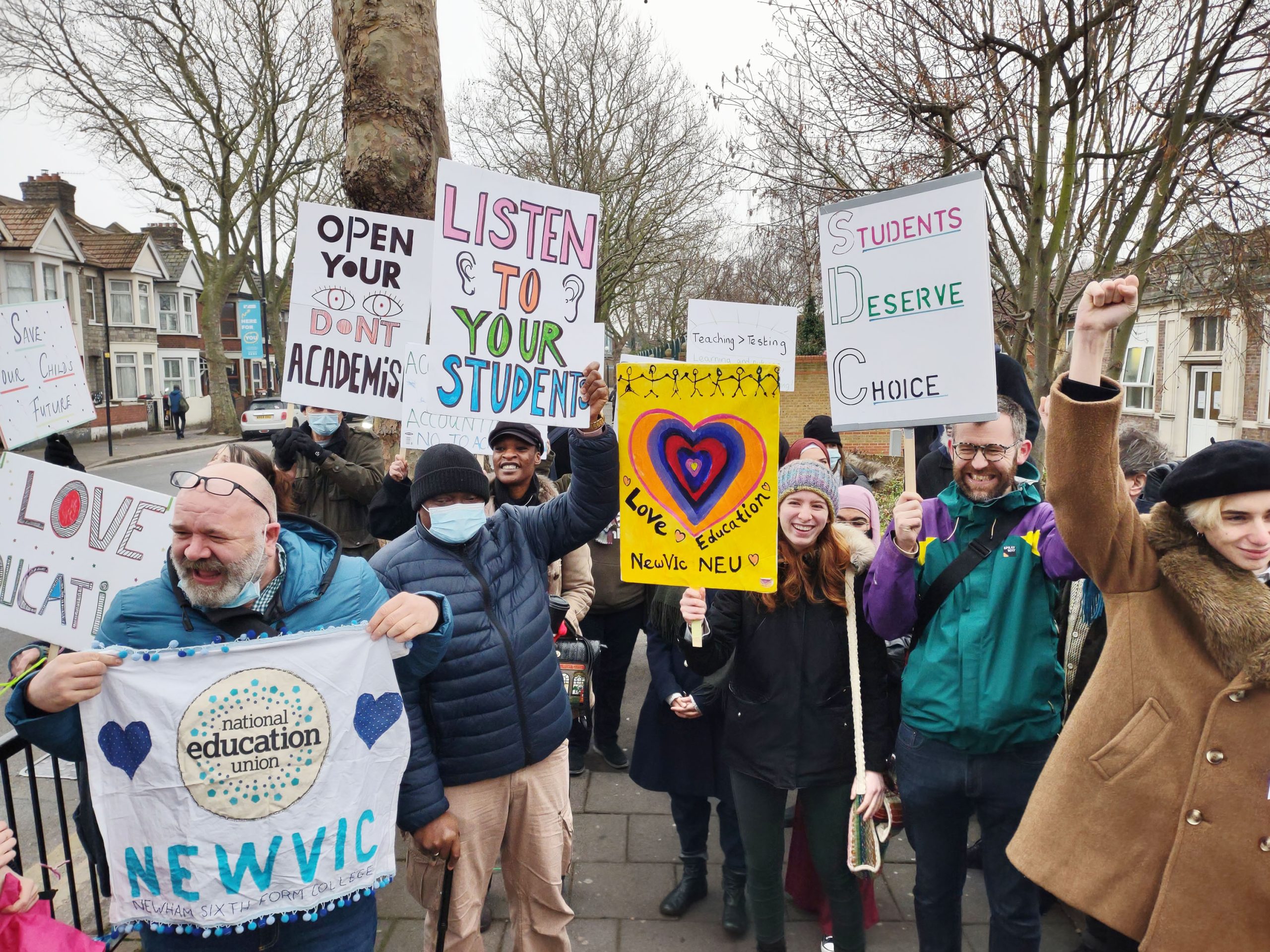 NEU: National schools strike for pay and funding - Socialist Party