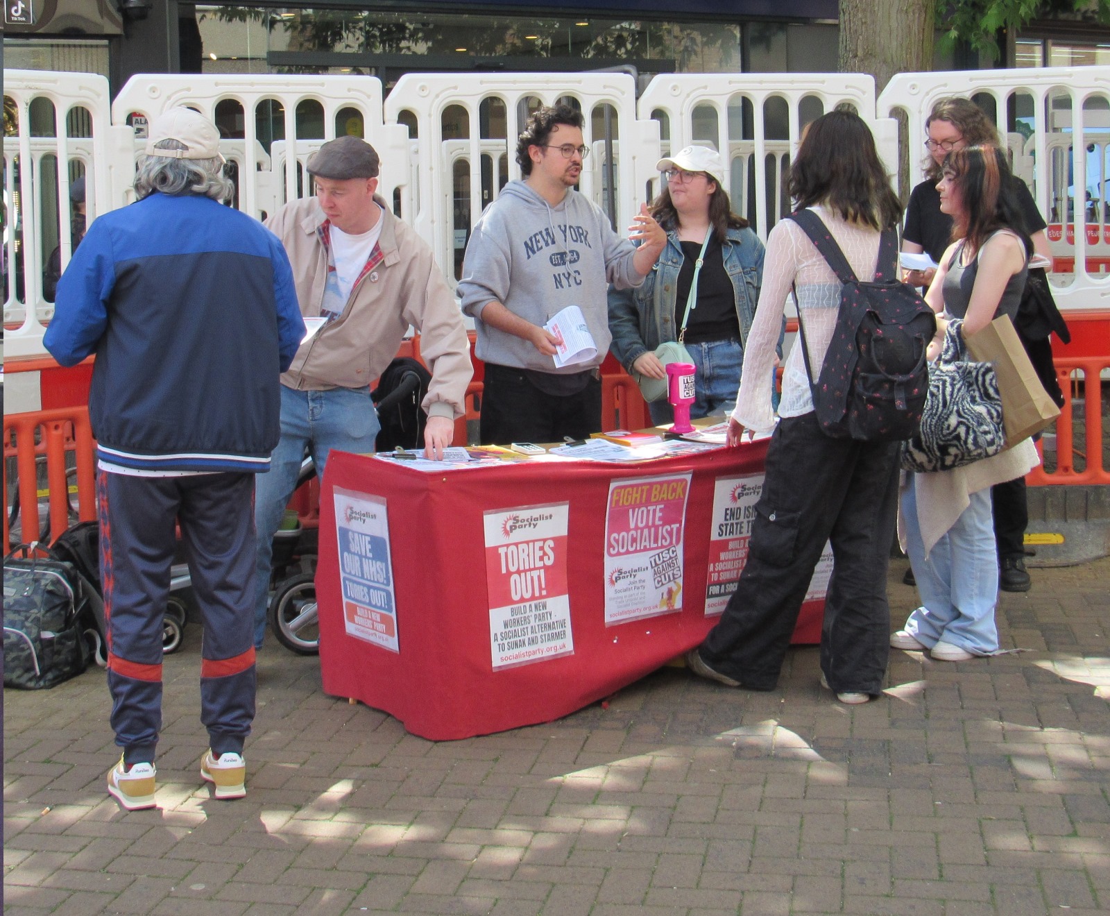 Socialist campaigns kick off general election - Socialist Party