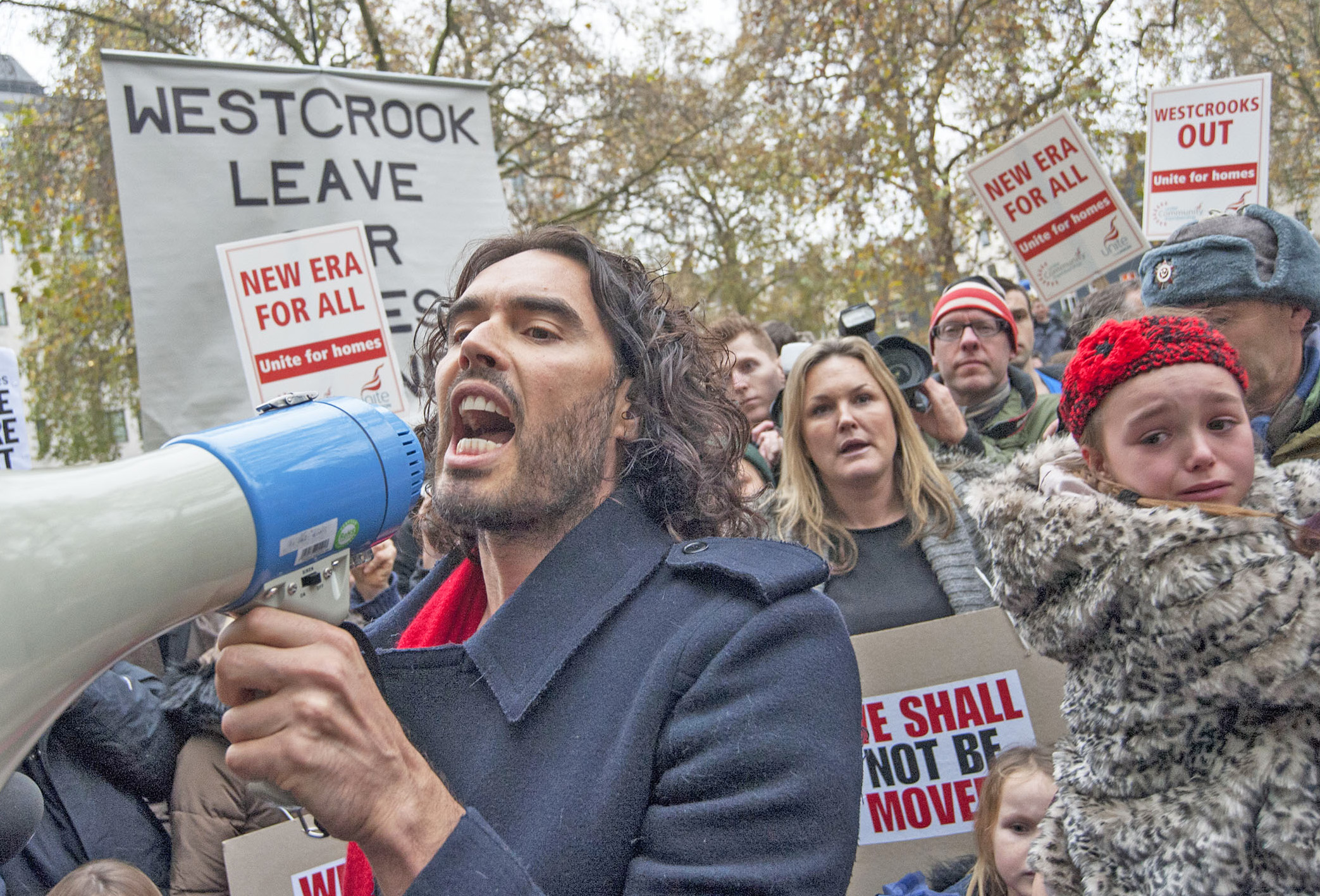 How can Russell Brand's call for revolution be achieved? - Socialist Party