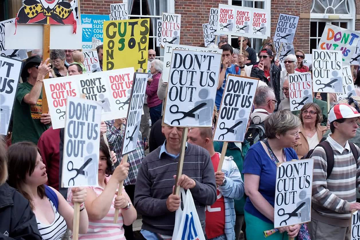 Wrenford centre: Stop heartless Tory cuts - Socialist Party