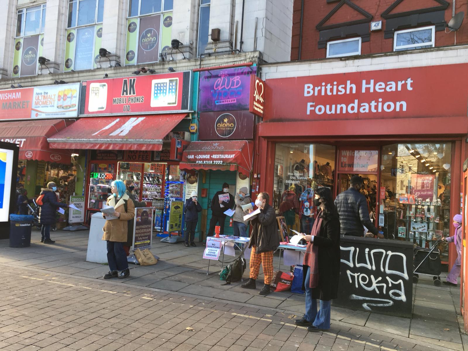 London Socialist Party hits the streets - Socialist Party