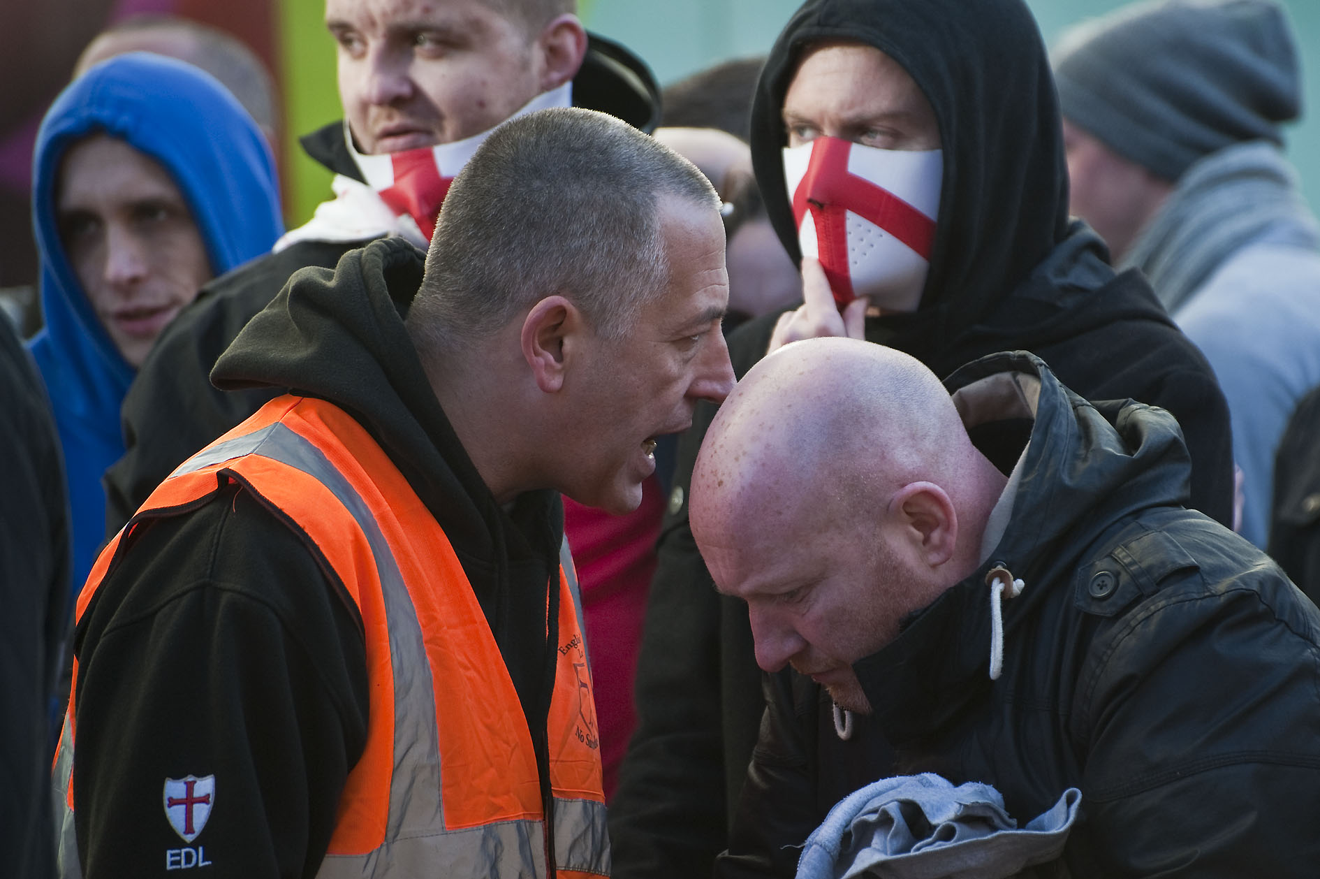 EDL intimidation fails in Barking - Socialist Party